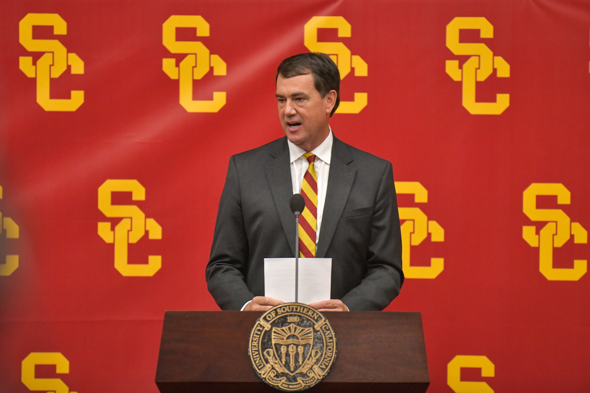 USC Mailbag: What's Going On With Clay Helton, Urban Meyer? - Sports ...