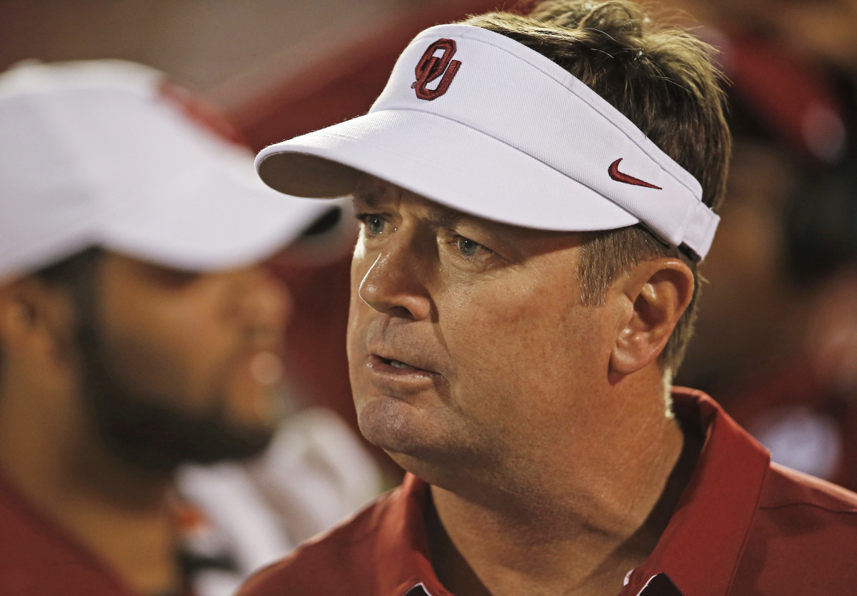 Oklahoma's Stoops edgy about defensive coordinator/brother - Sports ...