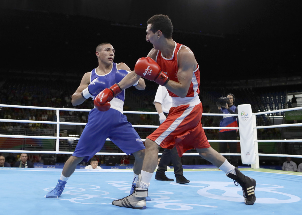 Fighting for Honduras, US-born teen loses to French boxer - Sports ...