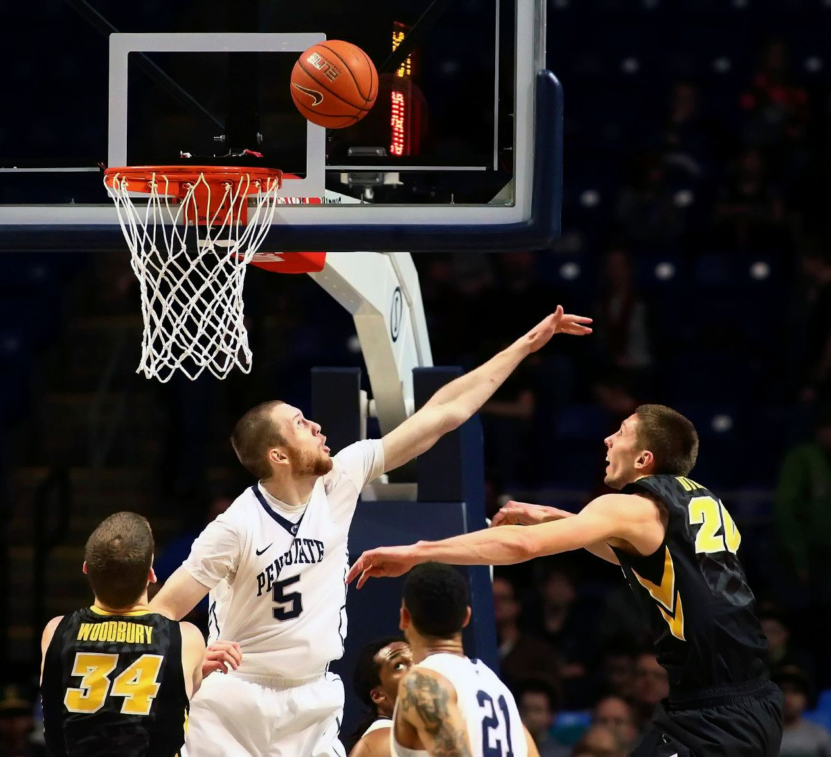 Jack scores 19 as Penn State tops No. 4 Iowa 79-75 - Sports Illustrated