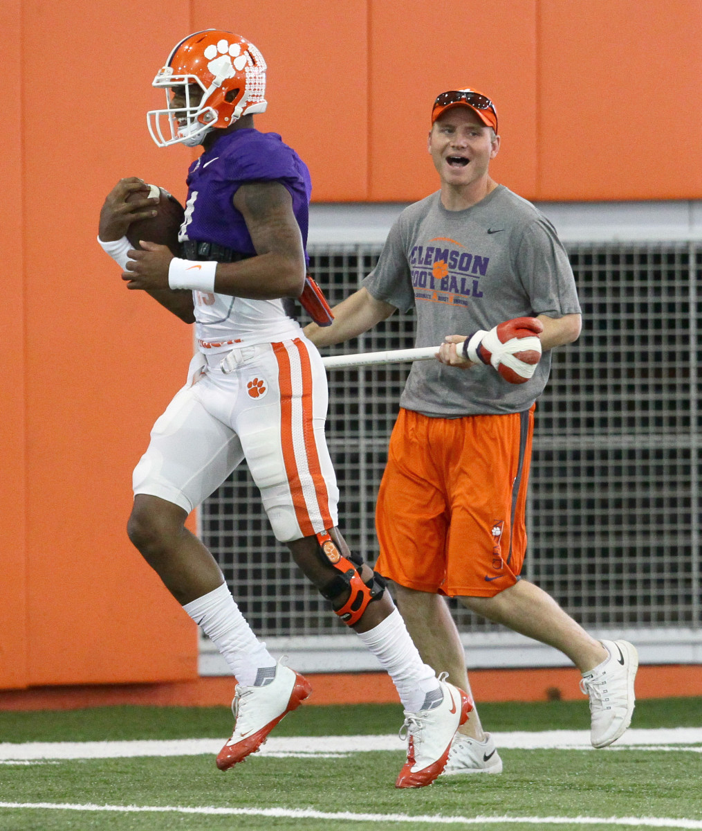 QB Watson wows at his first Clemson spring game - Sports Illustrated