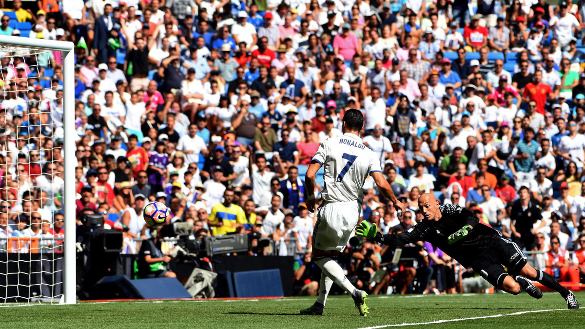 Cristiano Ronaldo goal: Real Madrid F scores in return VIDEO - Sports ...