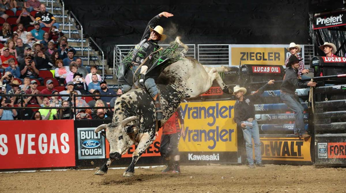 Jared Allen: Ex-Vikings star's unlikely path to bull-riding dominance ...