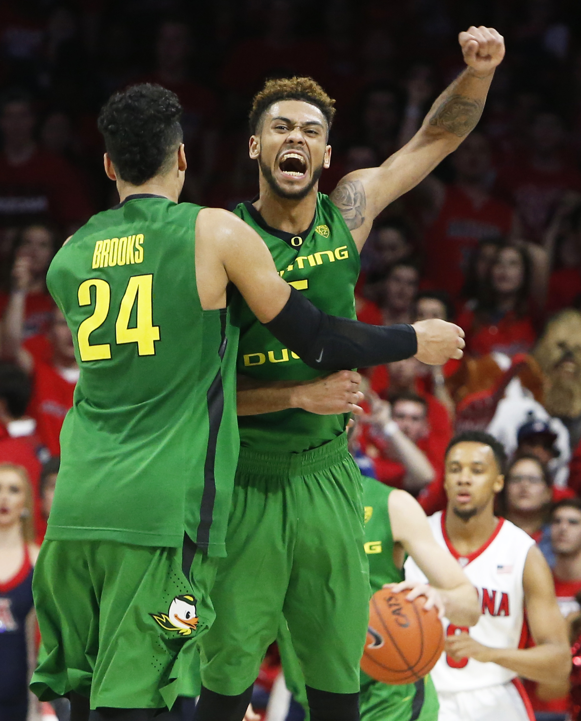 Brooks, Oregon end Arizona's 49-game home win streak - Sports Illustrated
