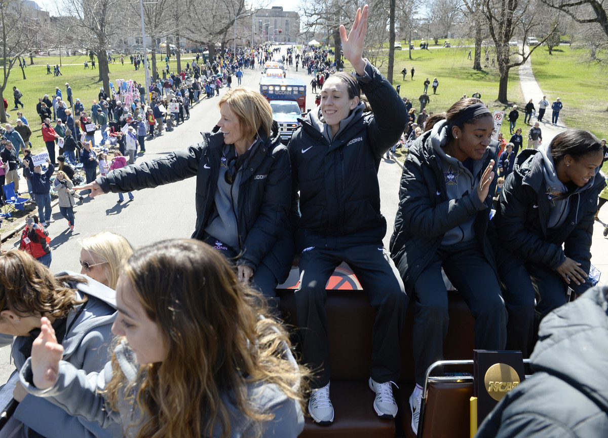 UConn celebrating NCAA women's title with victory parade - Sports ...