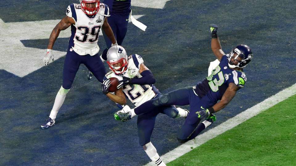 Deadliest Catch fisherman listen to Seahawks Super Bowl blunder ...