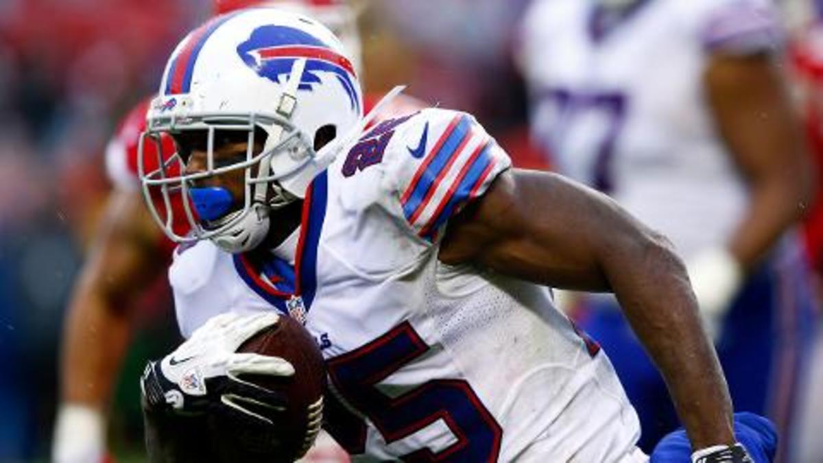 LeSean McCoy watches film with MMQB's Andy Benoit - Sports Illustrated