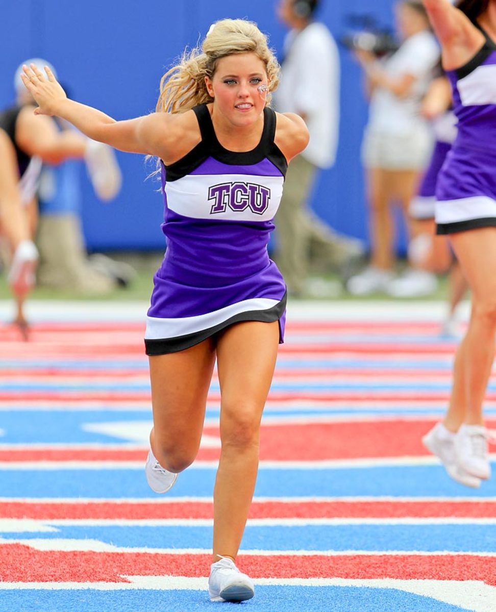 Cheerleader of the Week: Jordan - Sports Illustrated