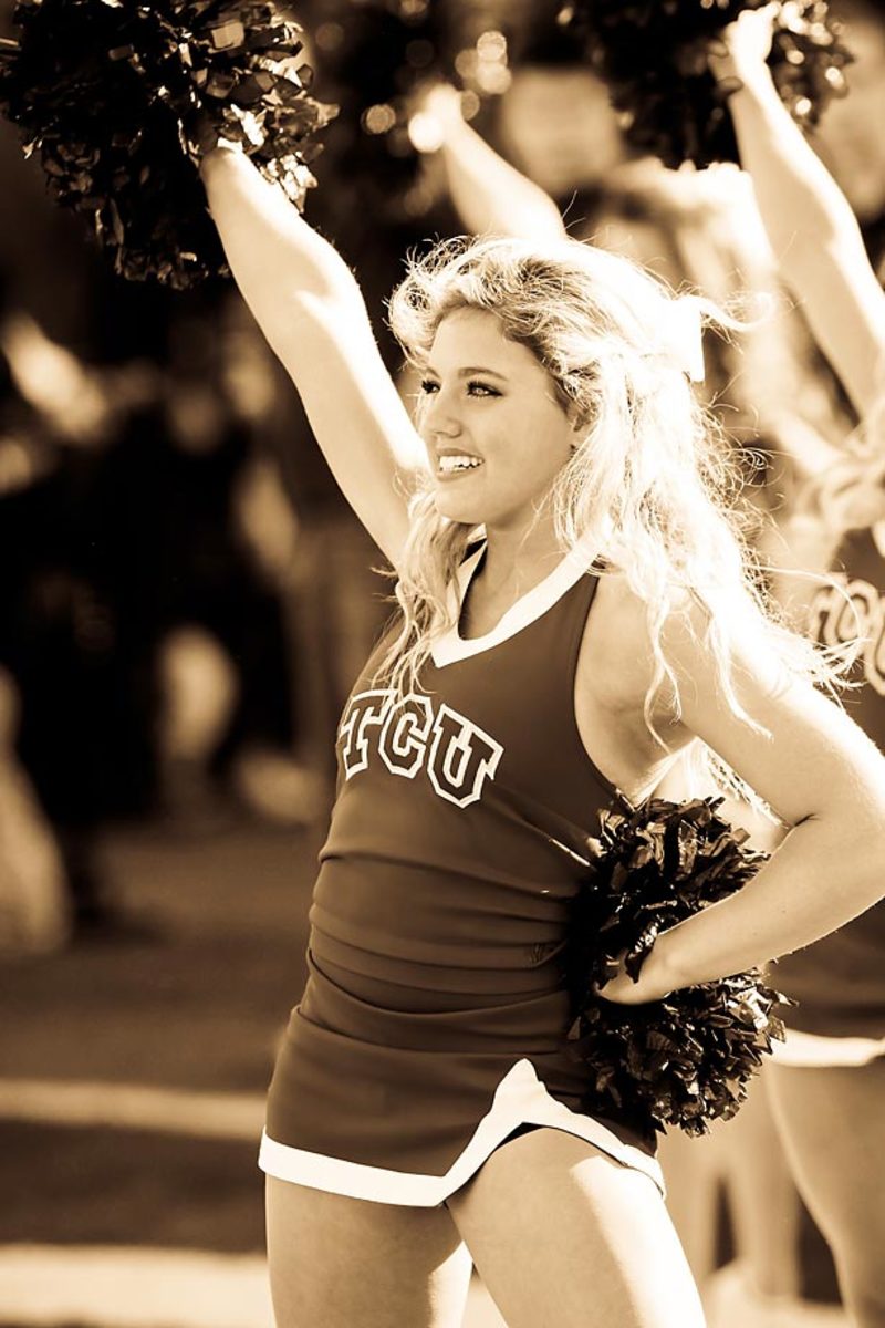 Cheerleader of the Week: Jordan - Sports Illustrated