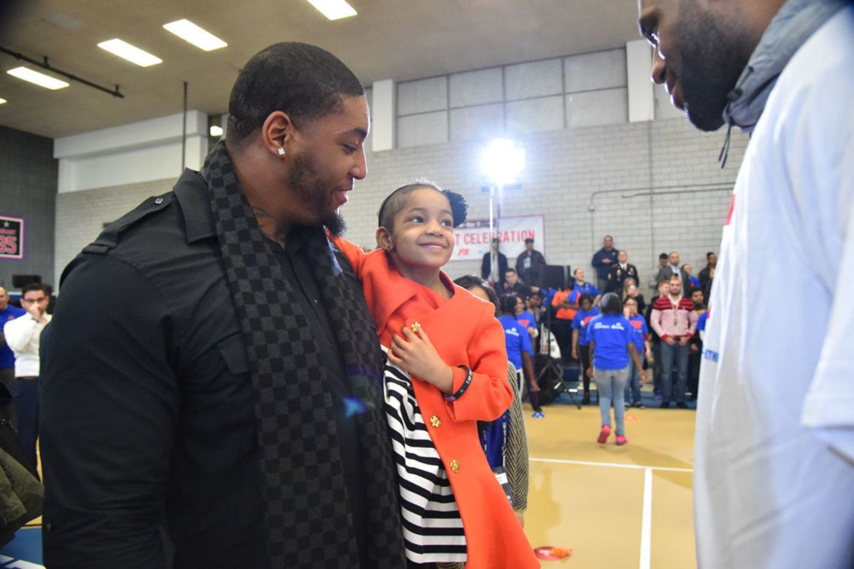 Video: Devon Still, Leah celebrate after receiving OK to leave hospital ...