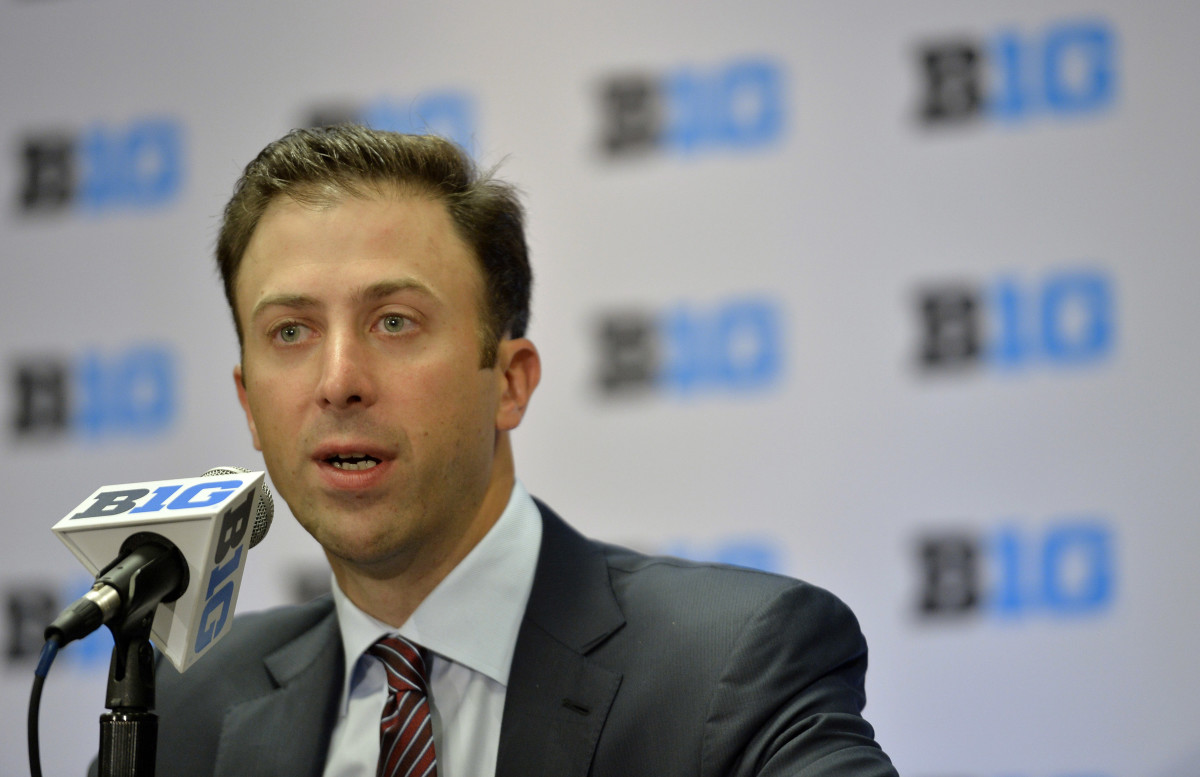 Richard Pitino defends father in Louisville scandal - Sports Illustrated