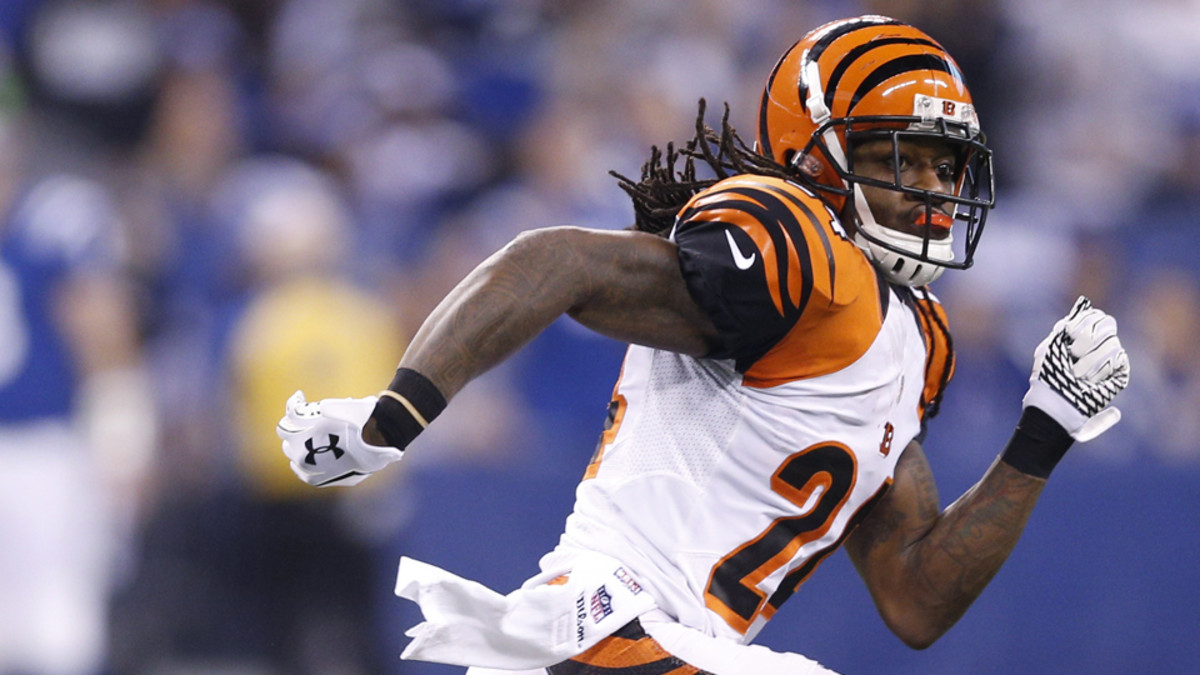 Pacman Jones video: Bengals DB hits Amari Cooper’s helmet - Sports ...