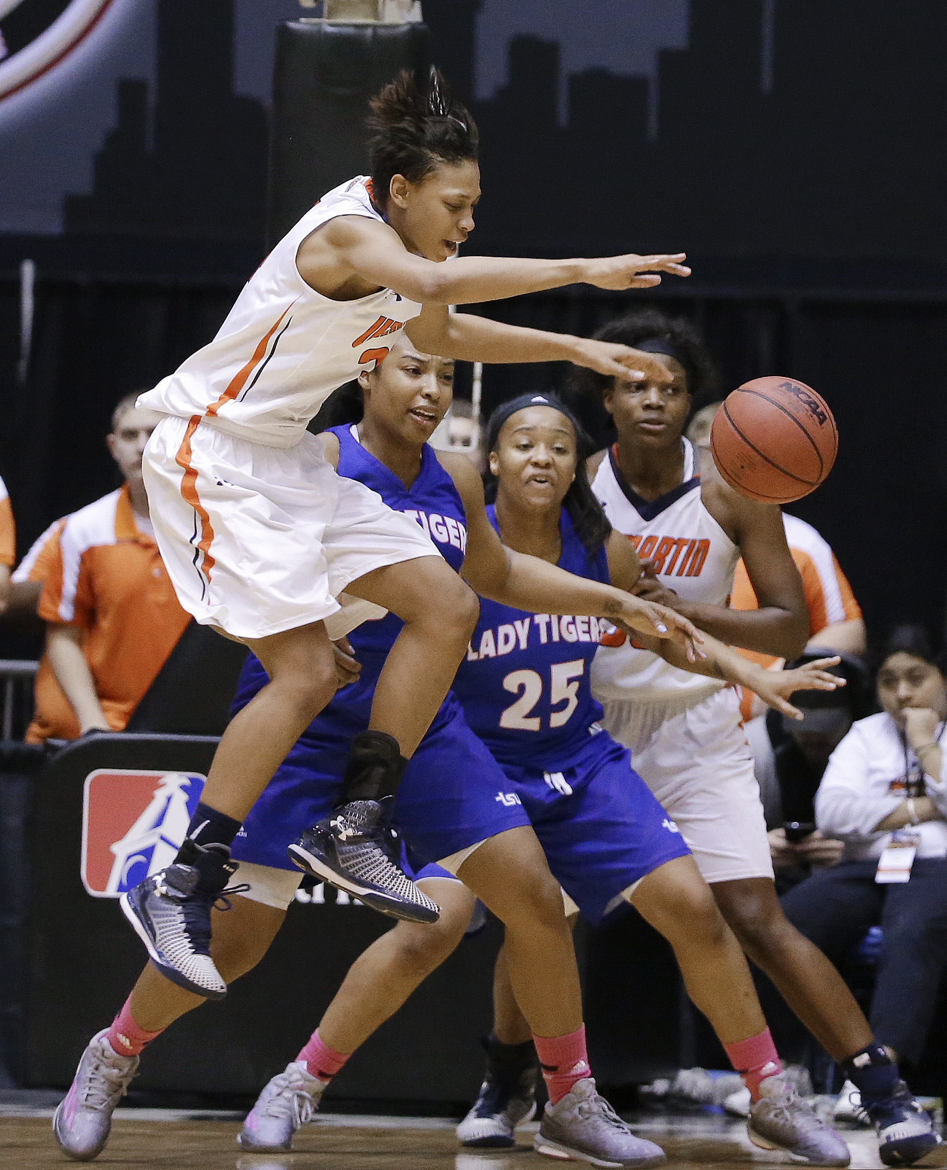 Memphis women add former UT Martin star Ashia Jones - Sports Illustrated