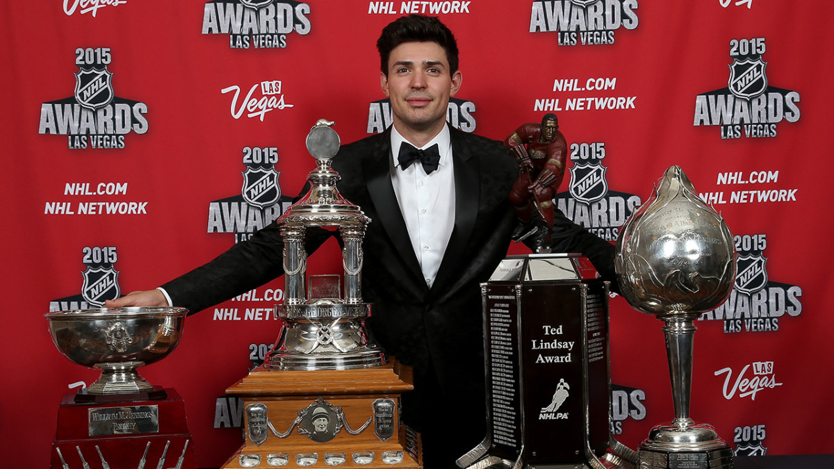 NHL Awards: Canadiens goalie Carey Price wins Hart, Vezina awards ...