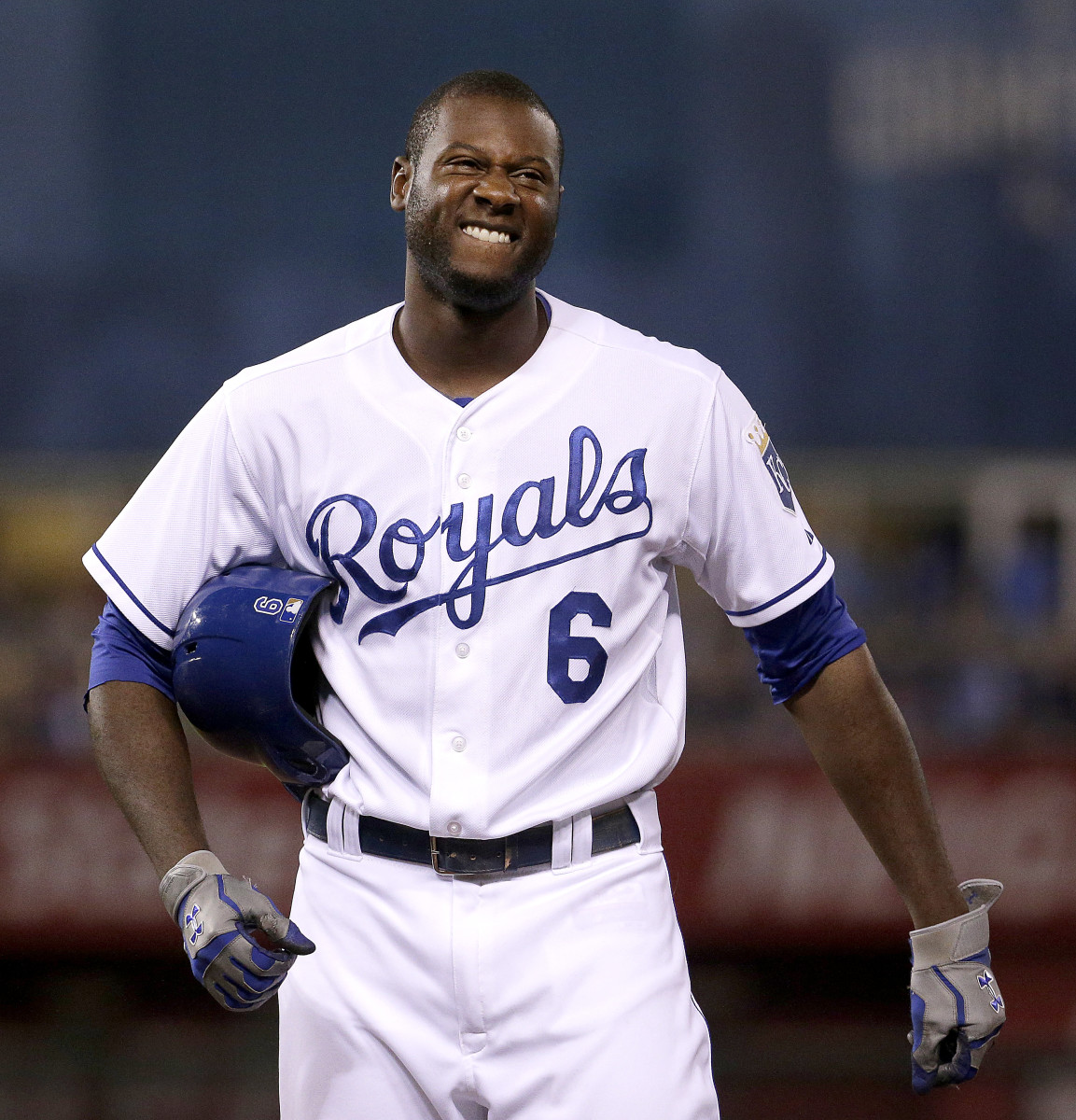 Travis Ishikawa drives in 4 as Pirates outslug Royals 10-7 - Sports ...