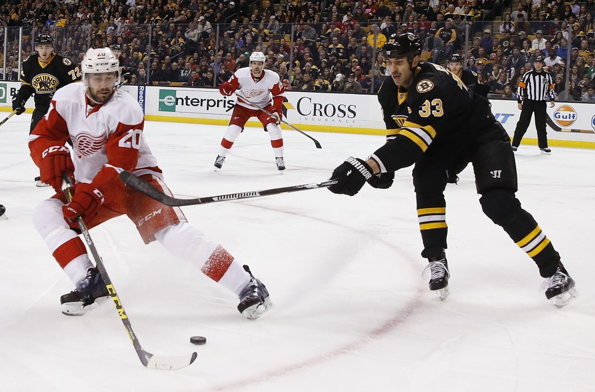 Bruins score 3 in 2nd period, beat Red Wings 3-1 - Sports Illustrated