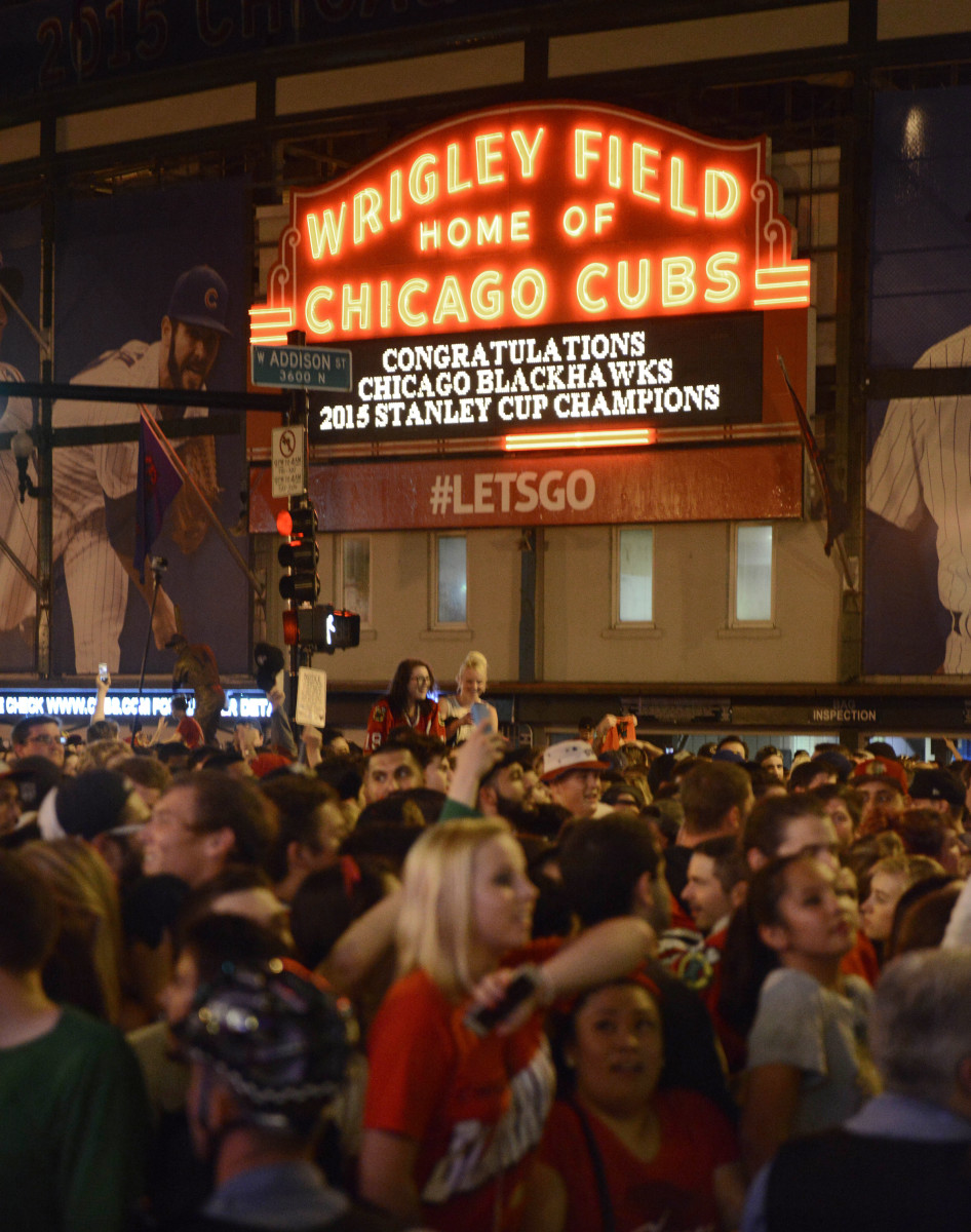 Stanley Cup begins its own celebration around Chicago - Sports Illustrated