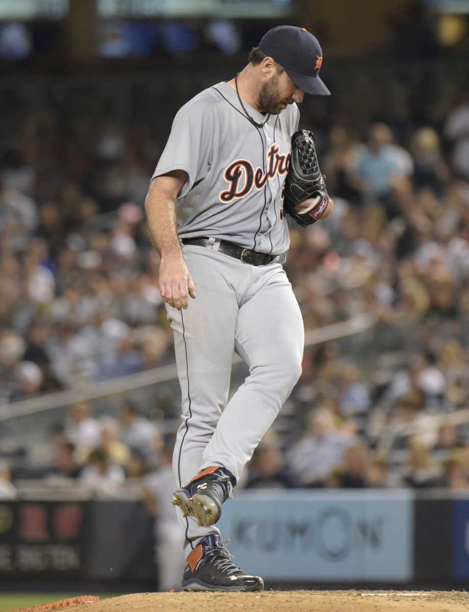 Verlander scratched from Wednesday's start with stiff back - Sports ...