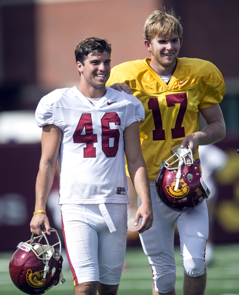 Blind long-snapper plans to 'work my way up' to play for USC - Sports ...