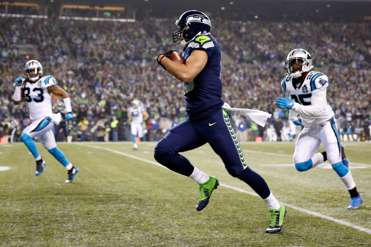 Video: Seattle Seahawks take the lead on a one-handed, 63-yard ... Video: Seattle Seahawks take the lead on a one-handed, 63-yard ...