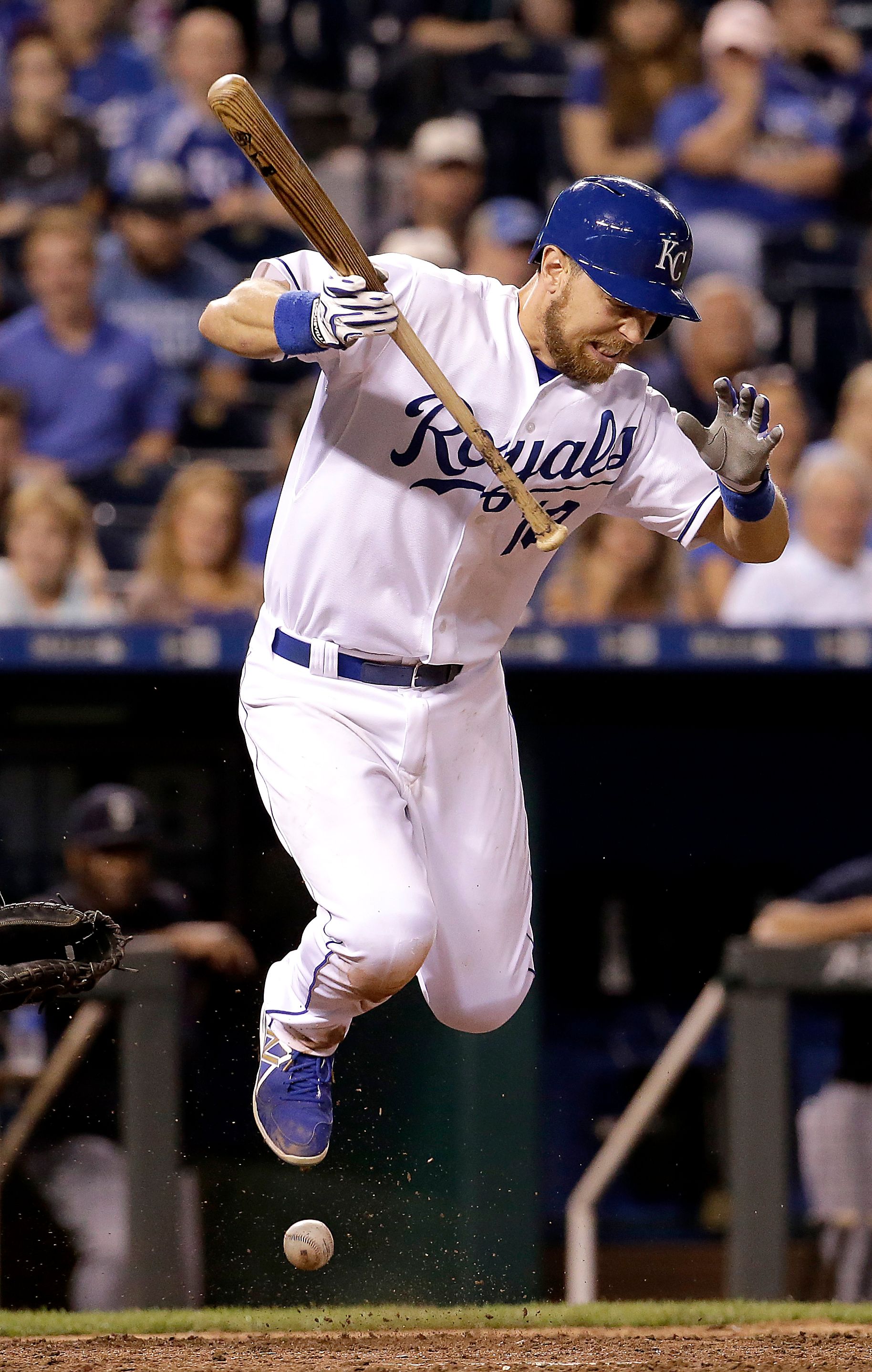 Cain gets winning hit in 10th, Royals rally past Mariners - Sports ...