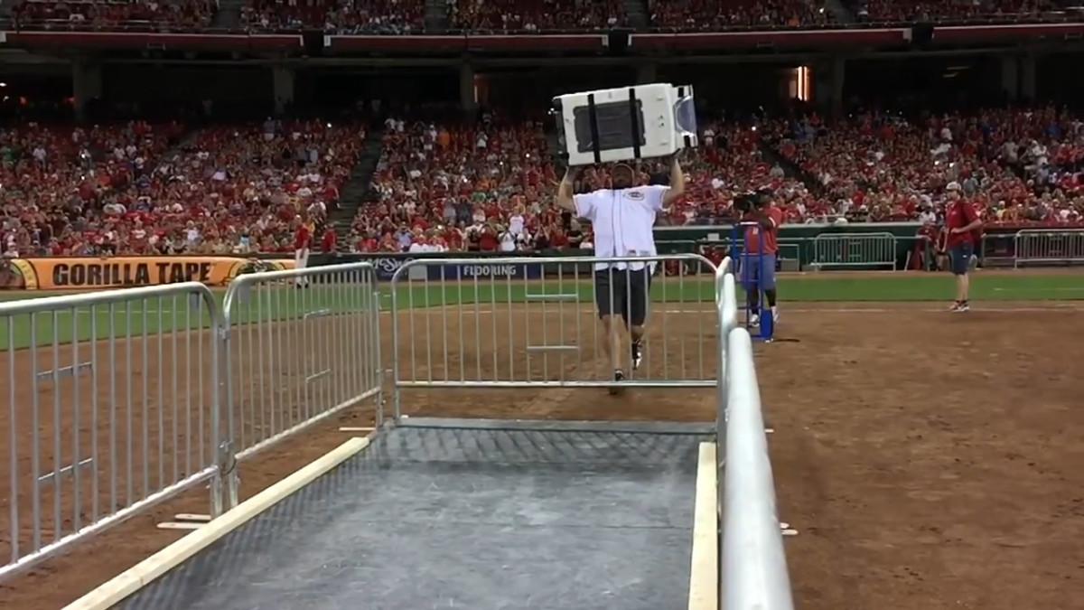 Cincinnati Reds washing machine world record - Sports Illustrated