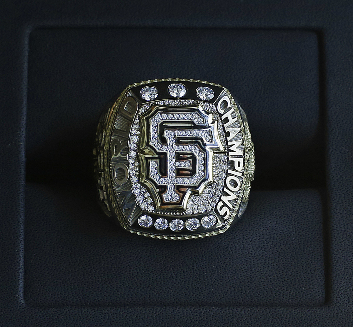Giants presented championship rings - Sports Illustrated