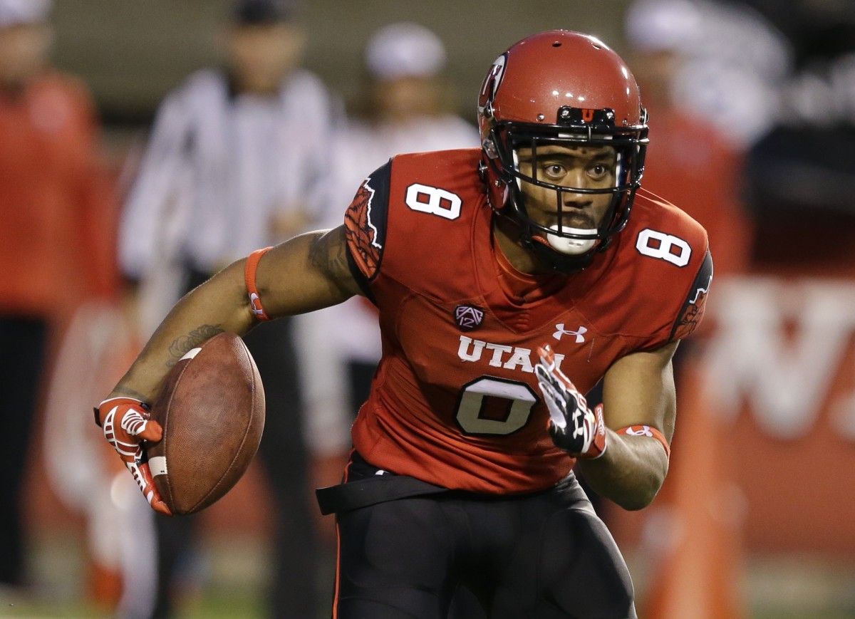 Oregon Ducks WR Bryon Marshall nearly fumbles before touchdown, Utah WR ...