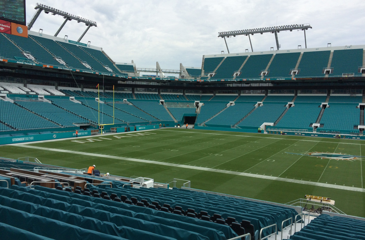 Dolphins prepare for 1st game in remodeled stadium - Sports Illustrated