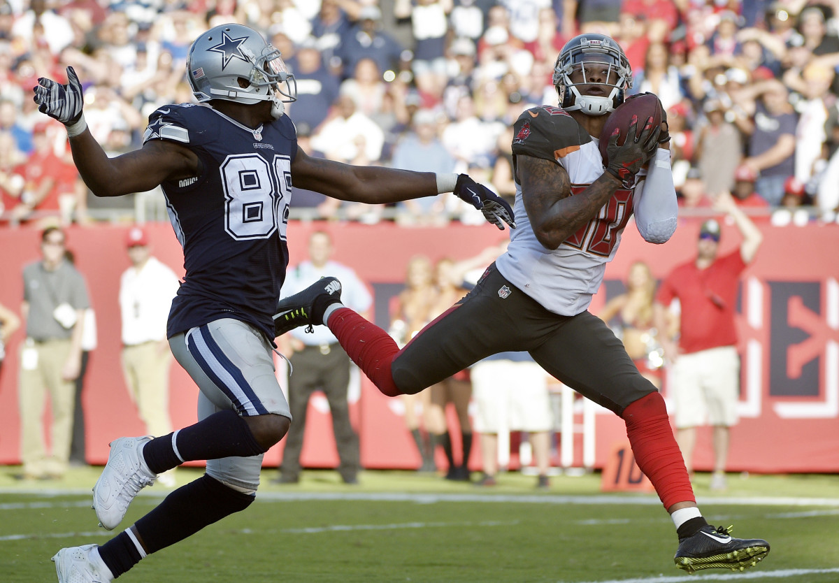 Buccaneers' defense making strides during turnaround - Sports Illustrated