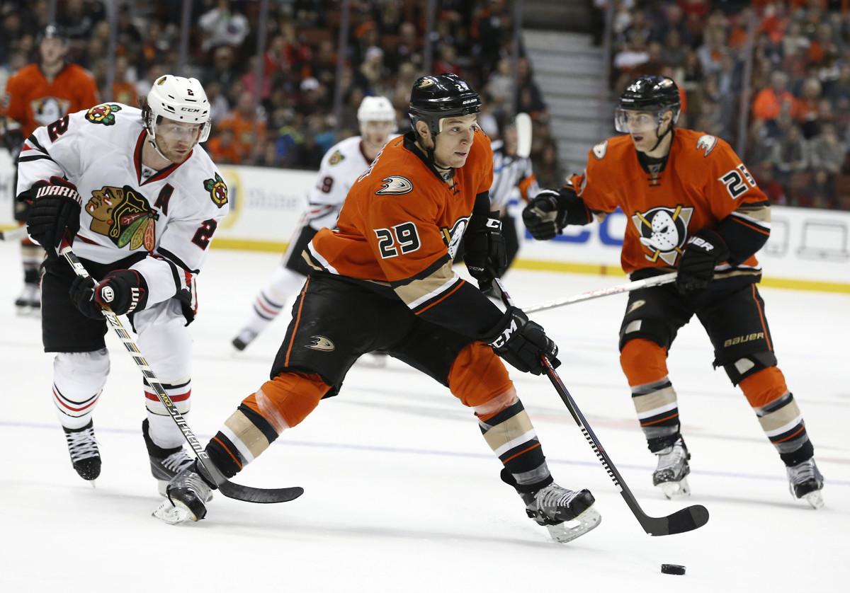Blackhawks score twice in final minutes, beat Ducks in OT - Sports ...