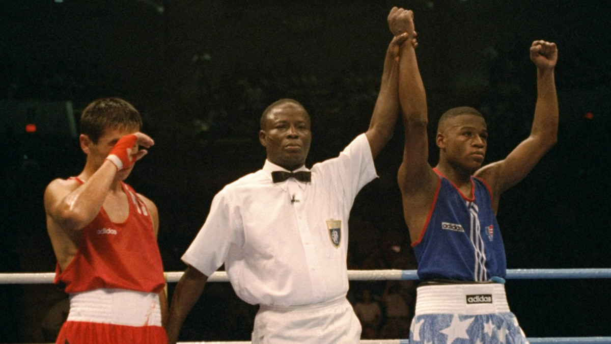 SI Vault: Floyd Mayweather Jr.'s relationship with his father. Floyd ...