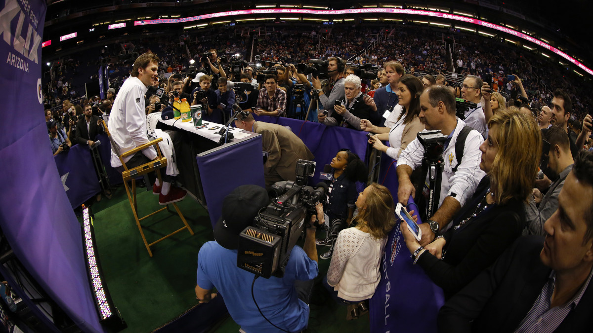 Jerod Mayo's daughter steals spotlight during Media Day - Sports ...