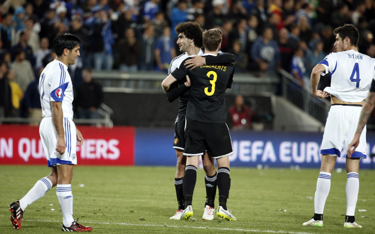 Ten-man Belgium hangs on for 1-0 win over Israel in Euro qualifying ...