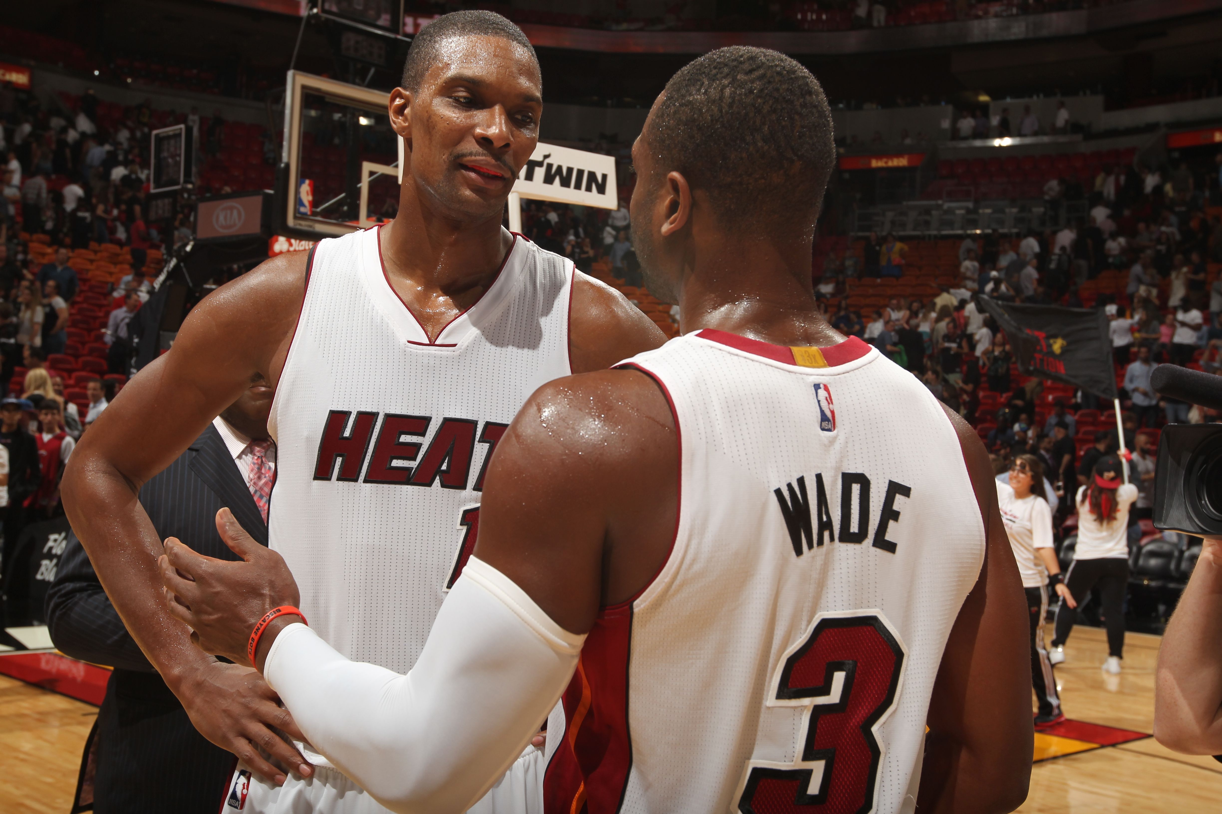 Chris Bosh leads Heat past Kings, 116-109 - Sports Illustrated