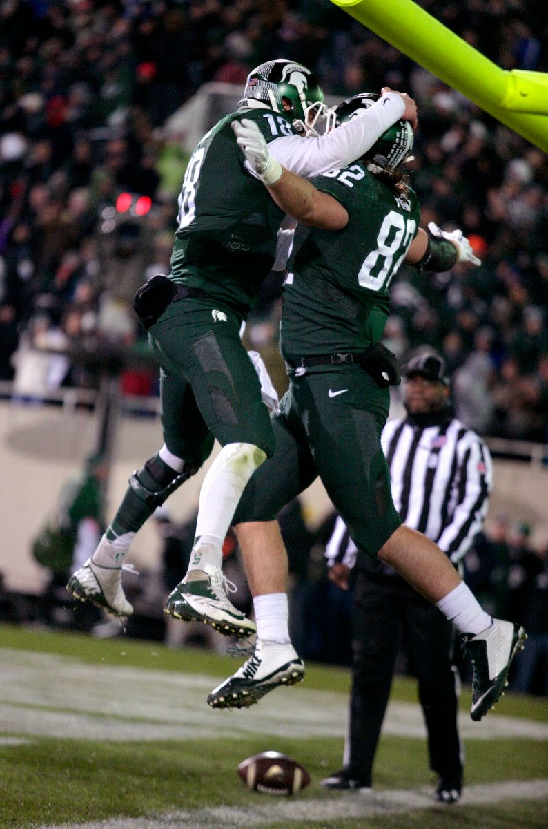 Michigan State-Iowa a blue collar matchup for Big Ten title - Sports ...