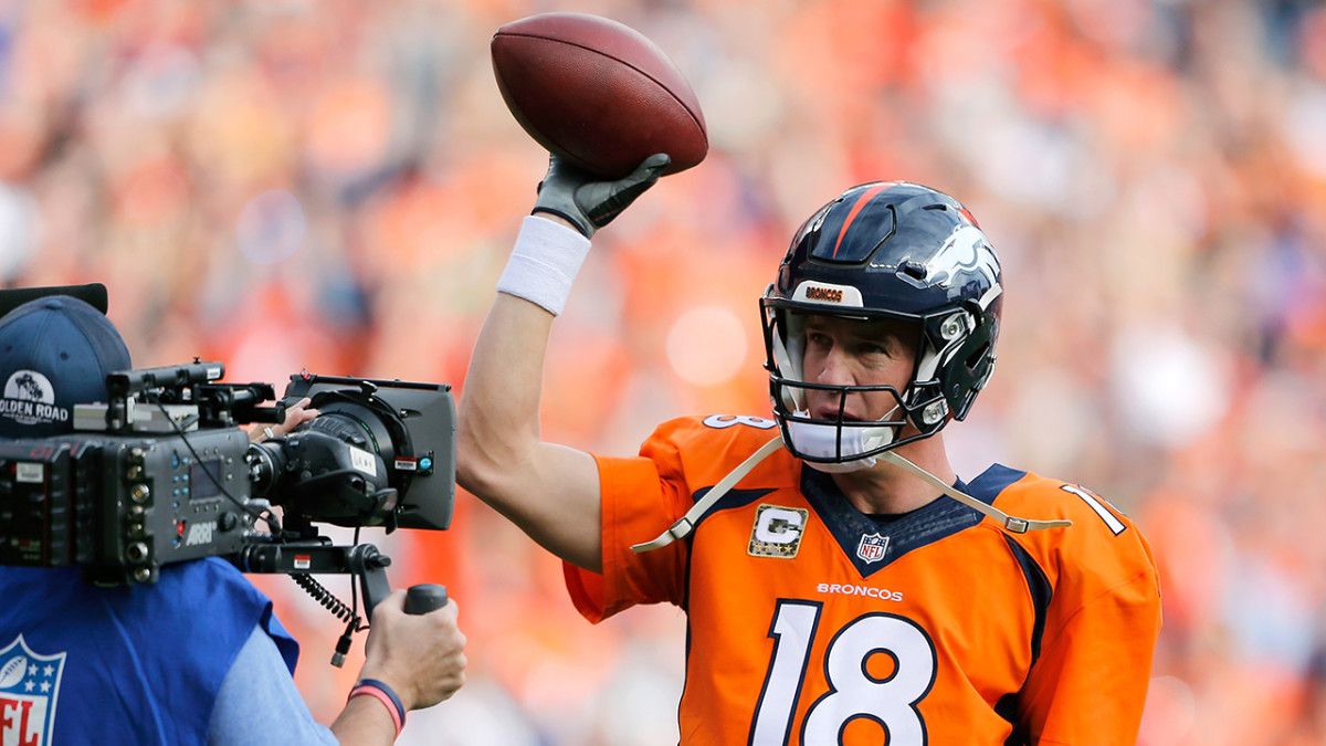 Peyton Manning Breaks NFL All time Passing Record Sports Illustrated peyton-manning-breaks-nfl-all-time-passing-record-sports-illustrated