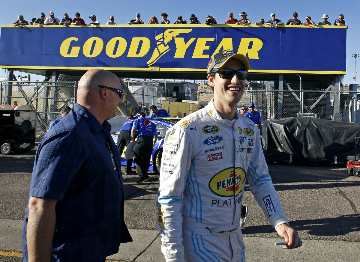 It's every man for himself in dash to make NASCAR title race - Sports ...