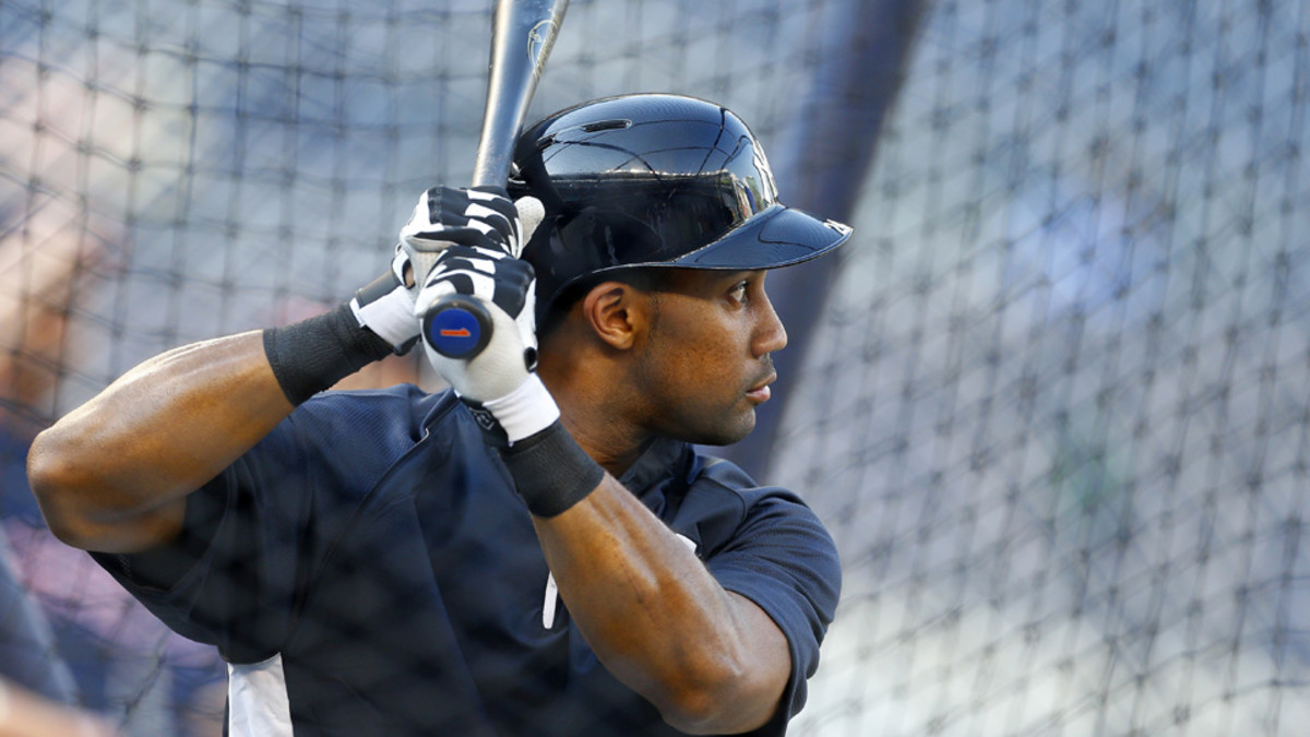 New York Yankees' Chris Young struck out against pitching machine ...