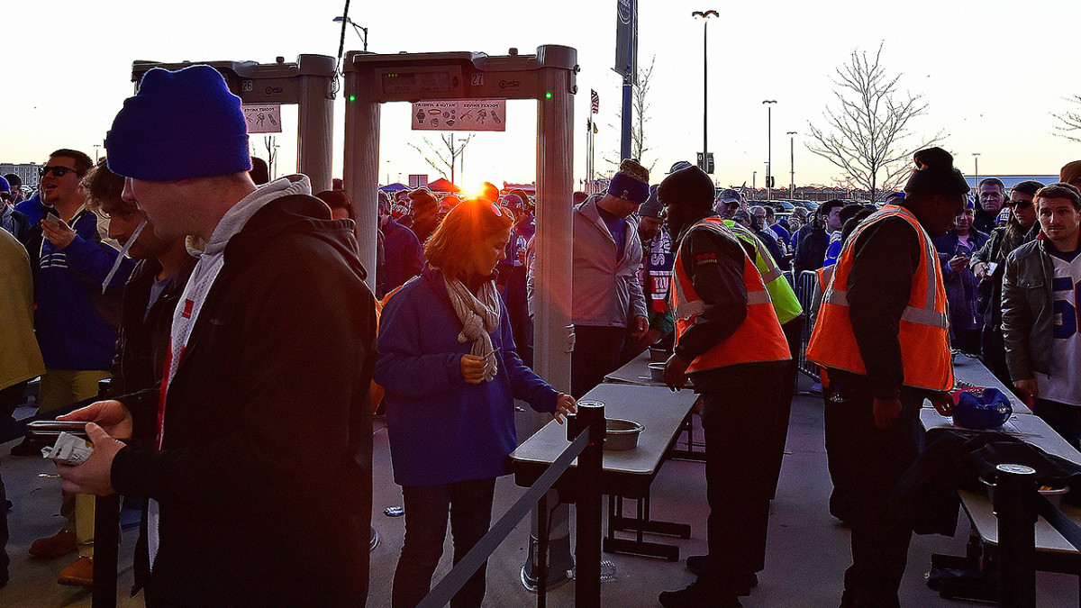 NFL increases stadium security measures in wake of Paris attacks ...