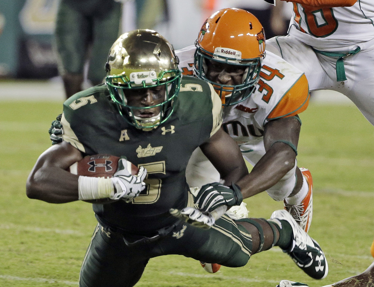 South Florida gets rolling to beat Florida A&M 51-3 - Sports Illustrated