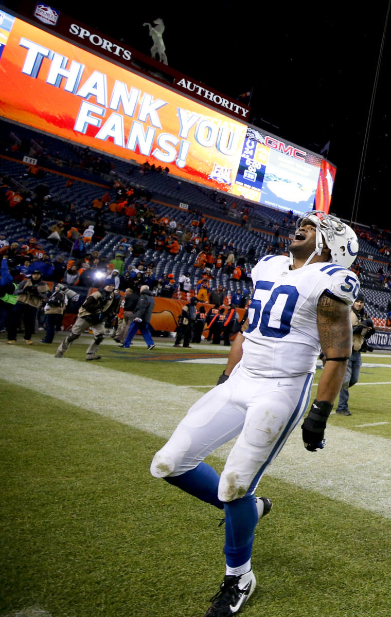 Indianapolis linebacker Jerrell Freeman signs offer - Sports Illustrated