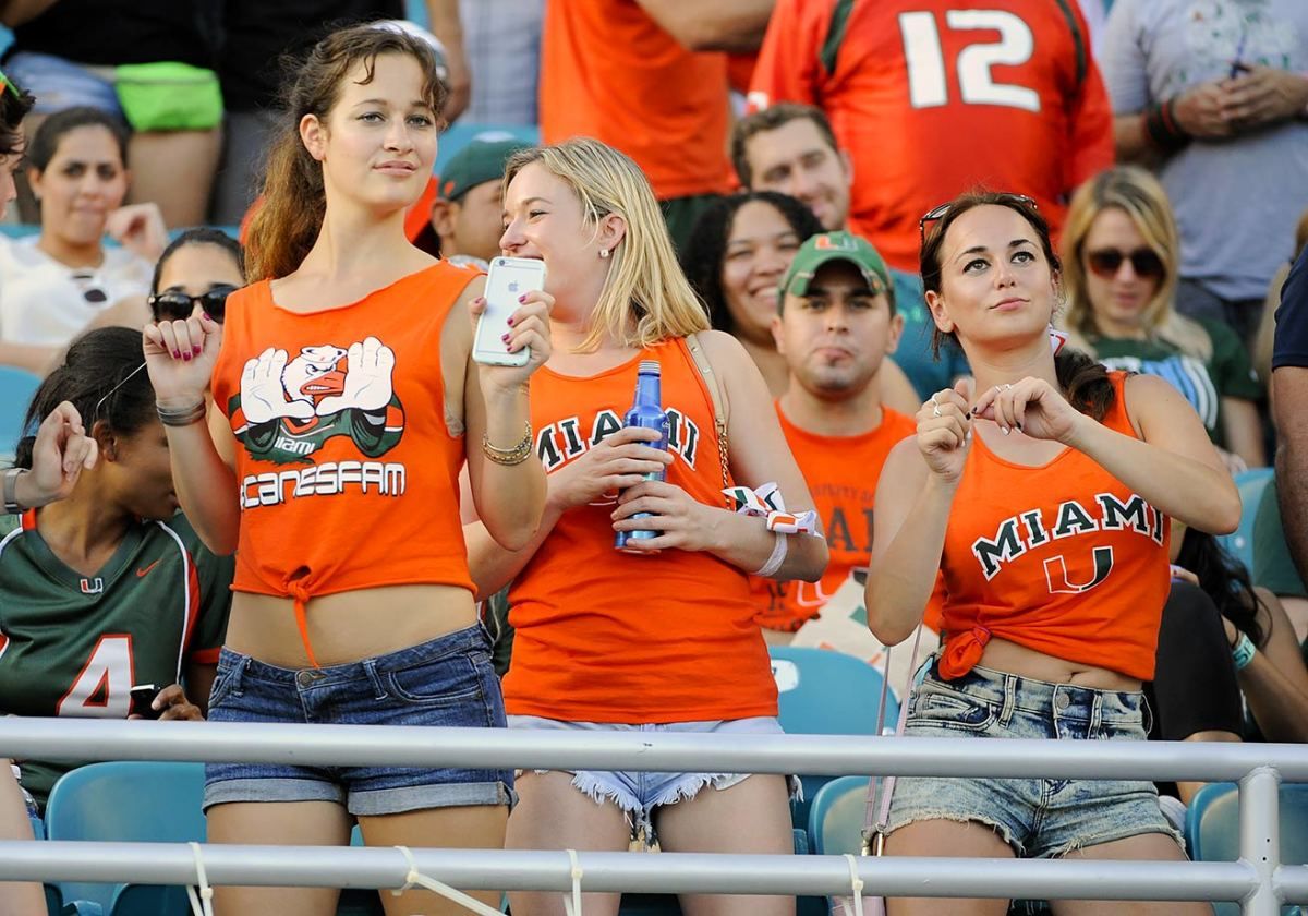 College Football Superfans, Week 10 - Sports Illustrated