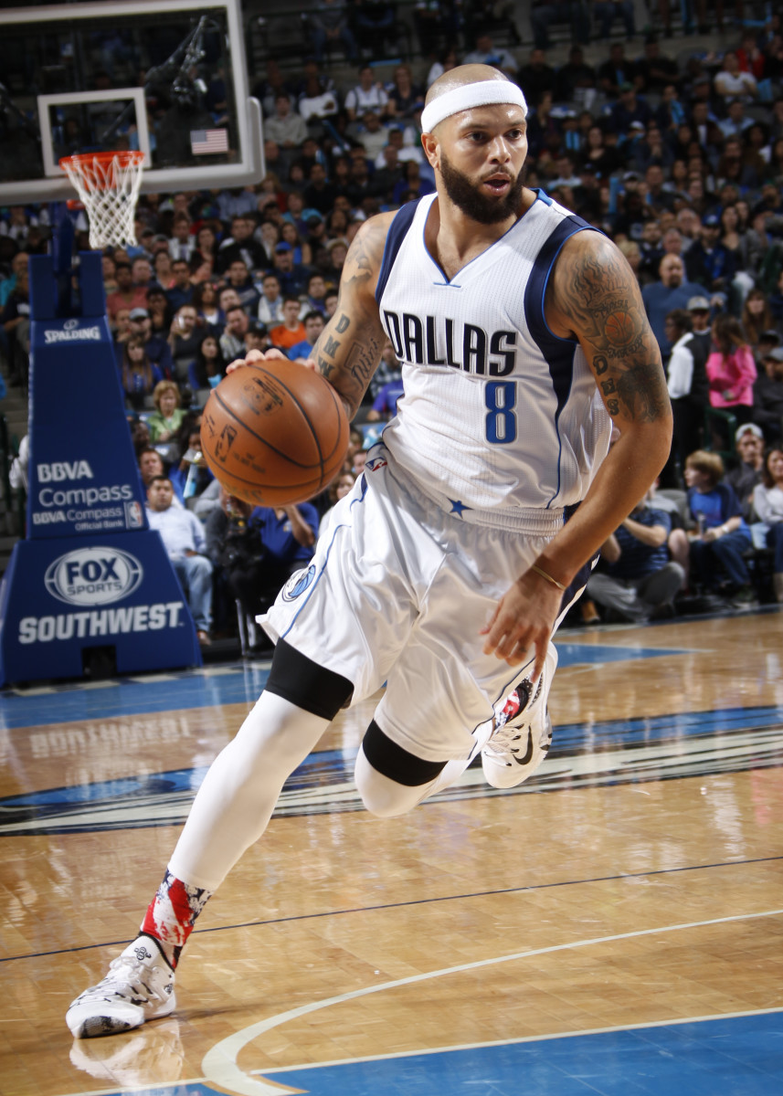 Mavericks keep Pelicans winless with 107-98 win - Sports Illustrated