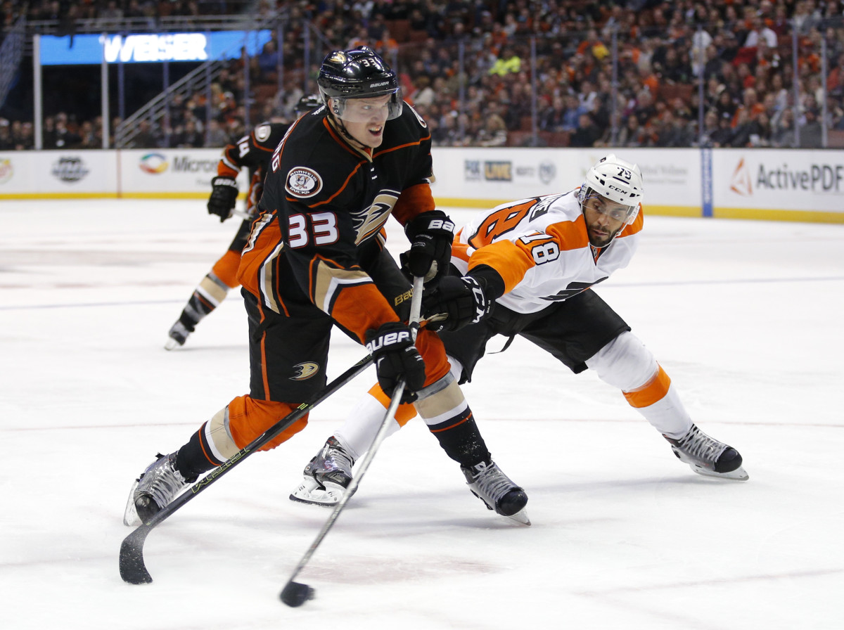 Perry scores twice as Ducks beat Flyers 4-2 - Sports Illustrated