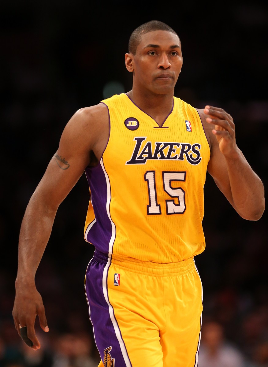Los Angeles Lakers re-sign forward Metta World Peace - Sports Illustrated
