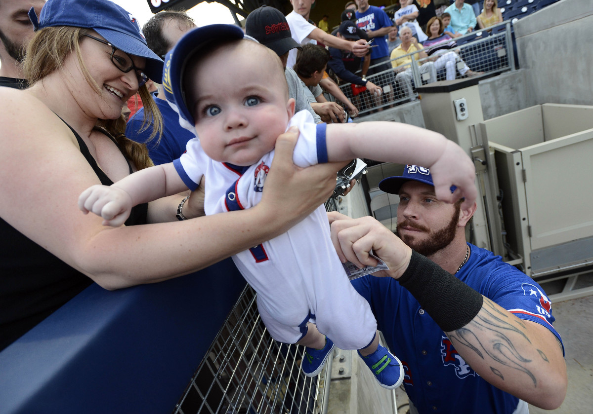 Rangers OF Hamilton goes 0 for 4 in rehab game - Sports Illustrated