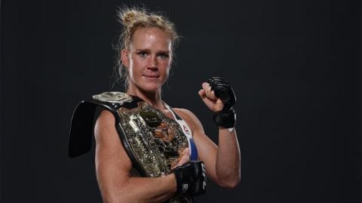 Watch: Michael Strahan becomes UFC fighter Holly Holm's punching bag on ...