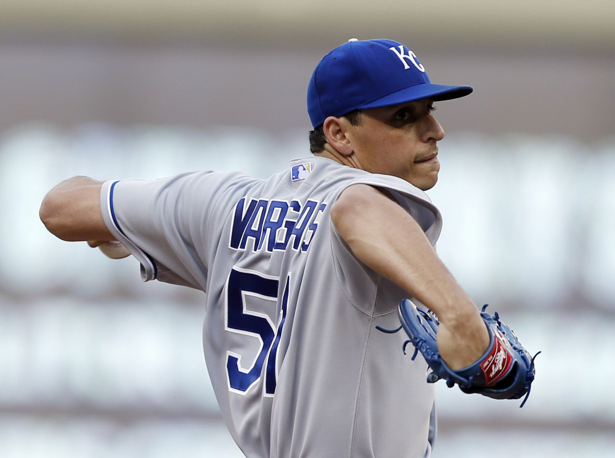 Royals take opener vs. Twins 3-1 to move into 1st - Sports Illustrated