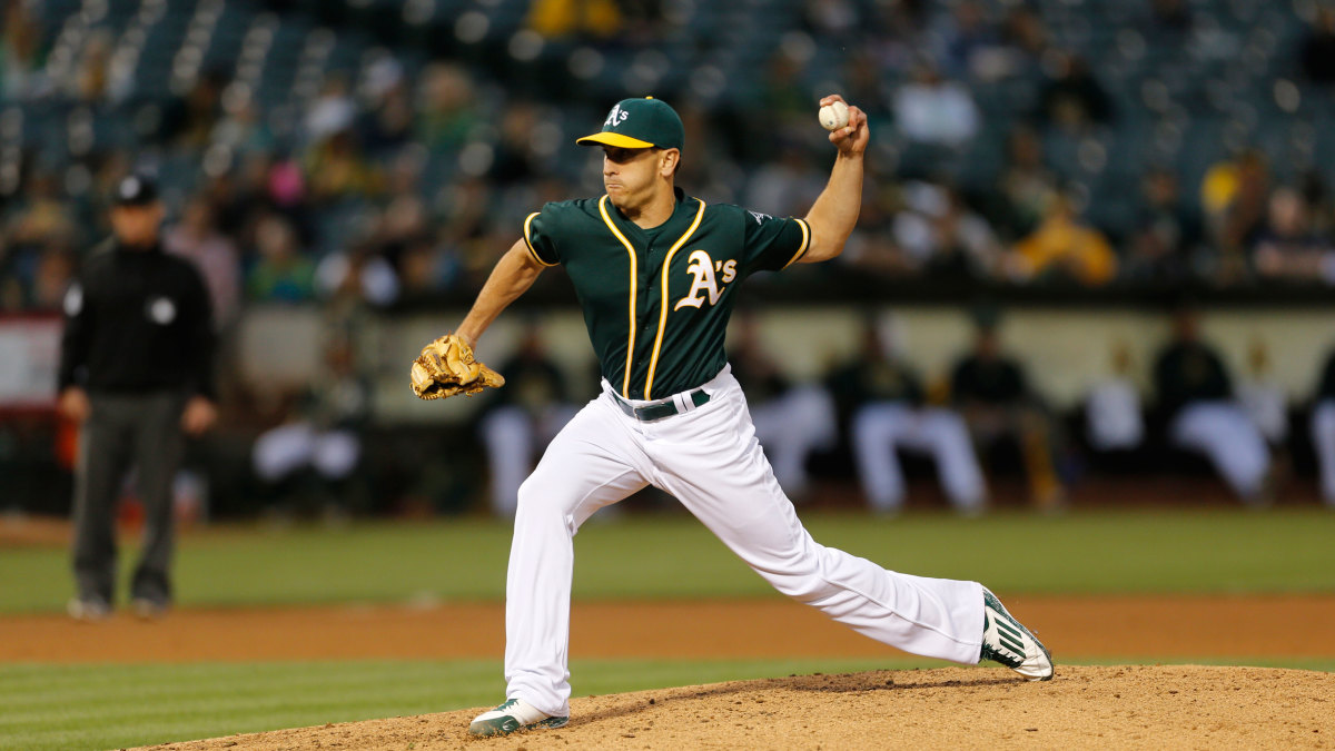 Oakland A's recall switch-pitcher Pat Venditte from Triple A - Sports ...